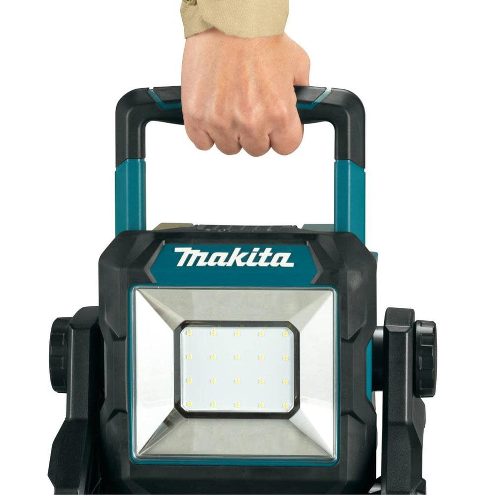 Makita 40V Max XGT (ML003G) L.E.D. Work Light Cordless (Bare Tool ...